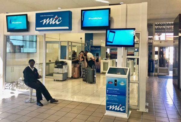 Namibia – karta SIM, jak mieć Internet w Afryce? – Paweł Gluza